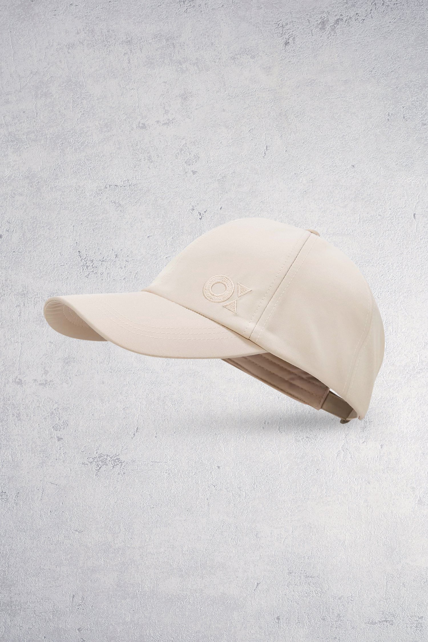 Beige pet van Opus | 7383821 | e5