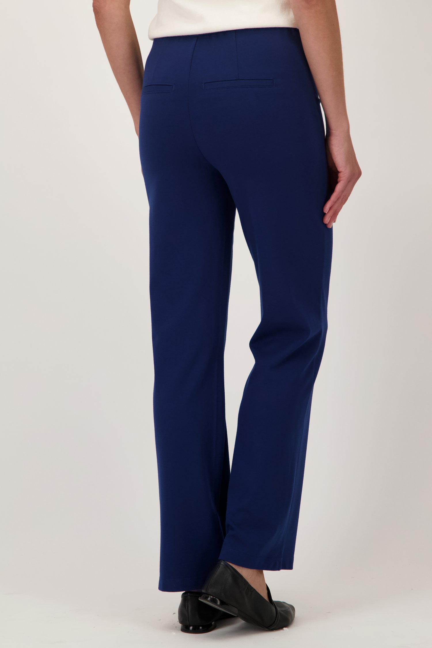 Blauwe broek met stretch van Claude Arielle | 7003194 | Dames | e5