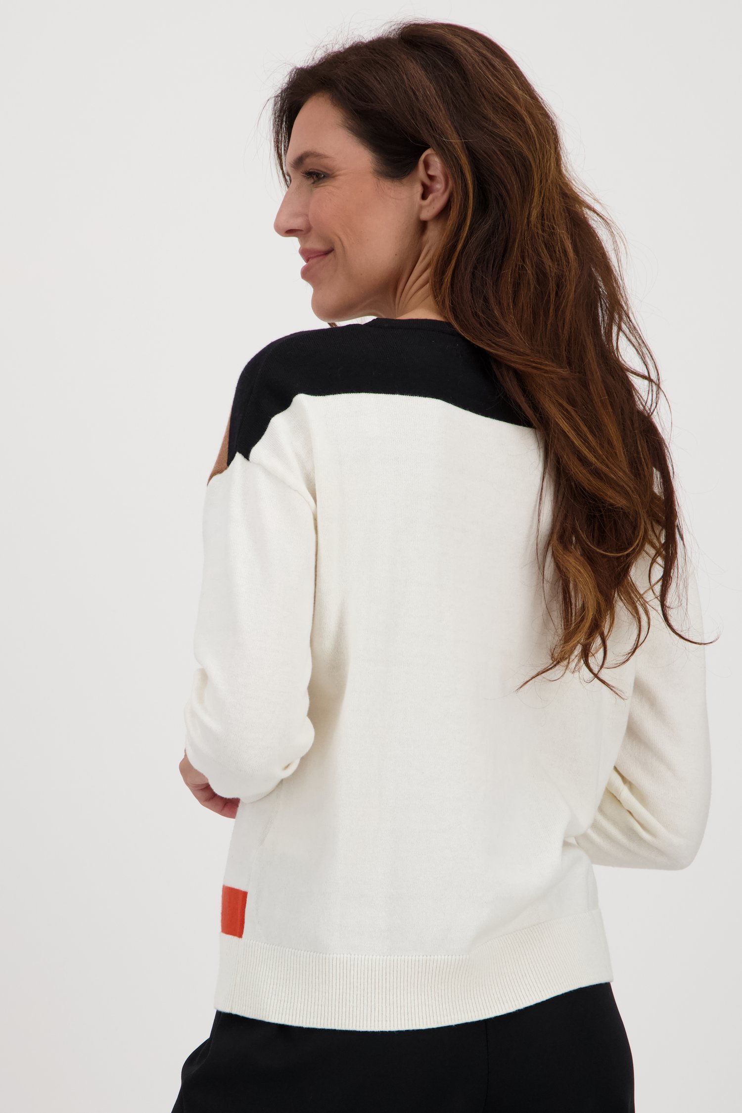 Truitje met colour block van Claude Arielle | 3056914 | Test-oude ...