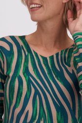 Petit vert-beige avec col en V de Claude Arielle | 7265603 | Vêtements ...